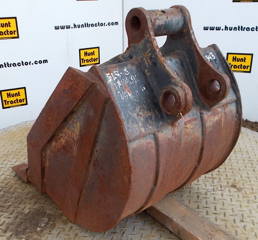 Attachment Zone - Used 18" Bradco 500 Series Pin-On Backhoe Bucket For Sale