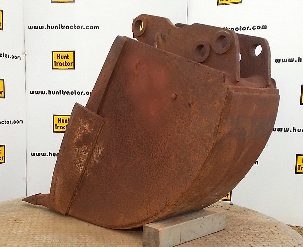 Attachment Zone - Used 18" Ford 555 Pin-On Backhoe Bucket For Sale