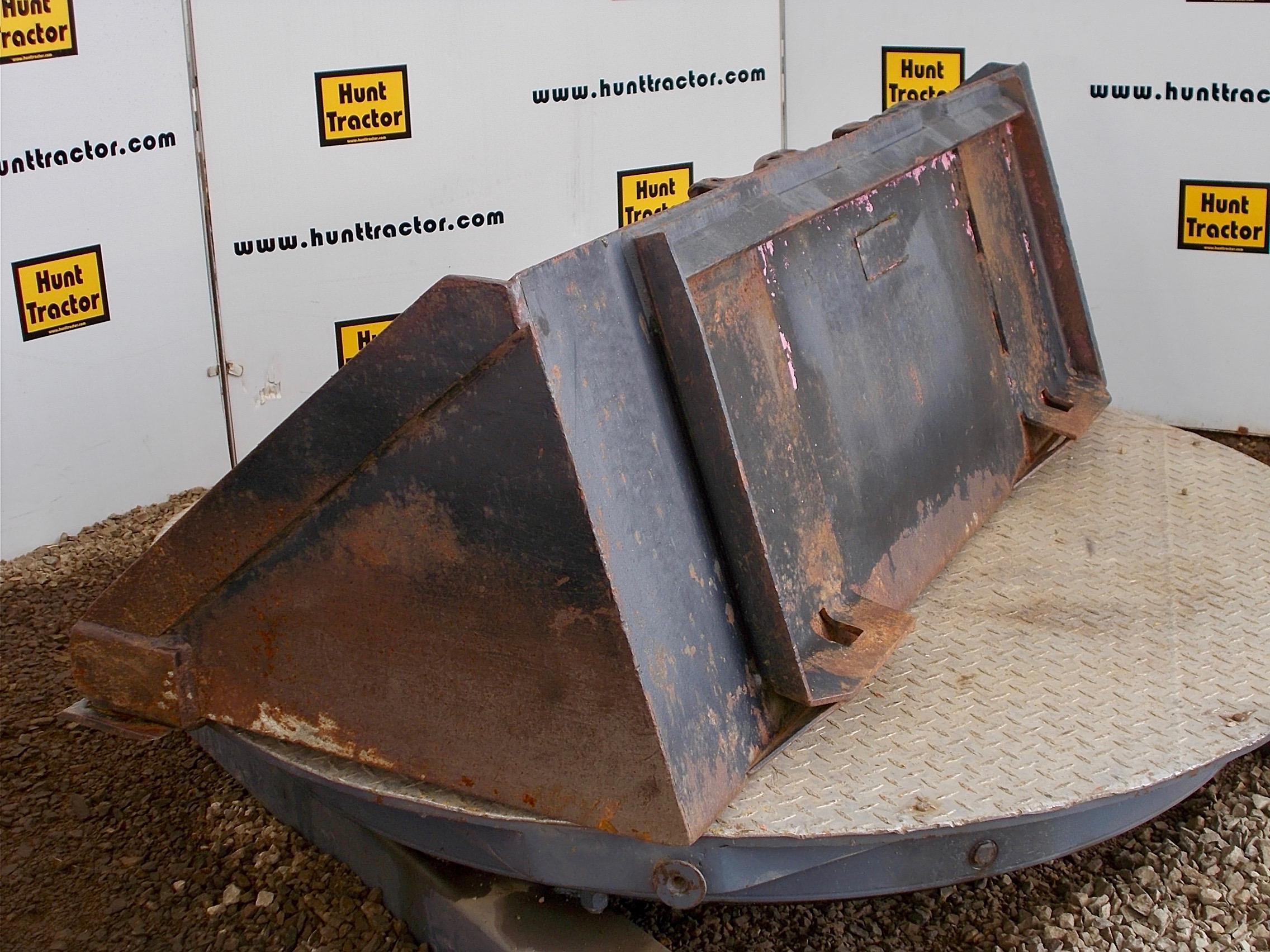 Attachment Zone - Used 62" Universal Skid Steer General Purpose Loader ...