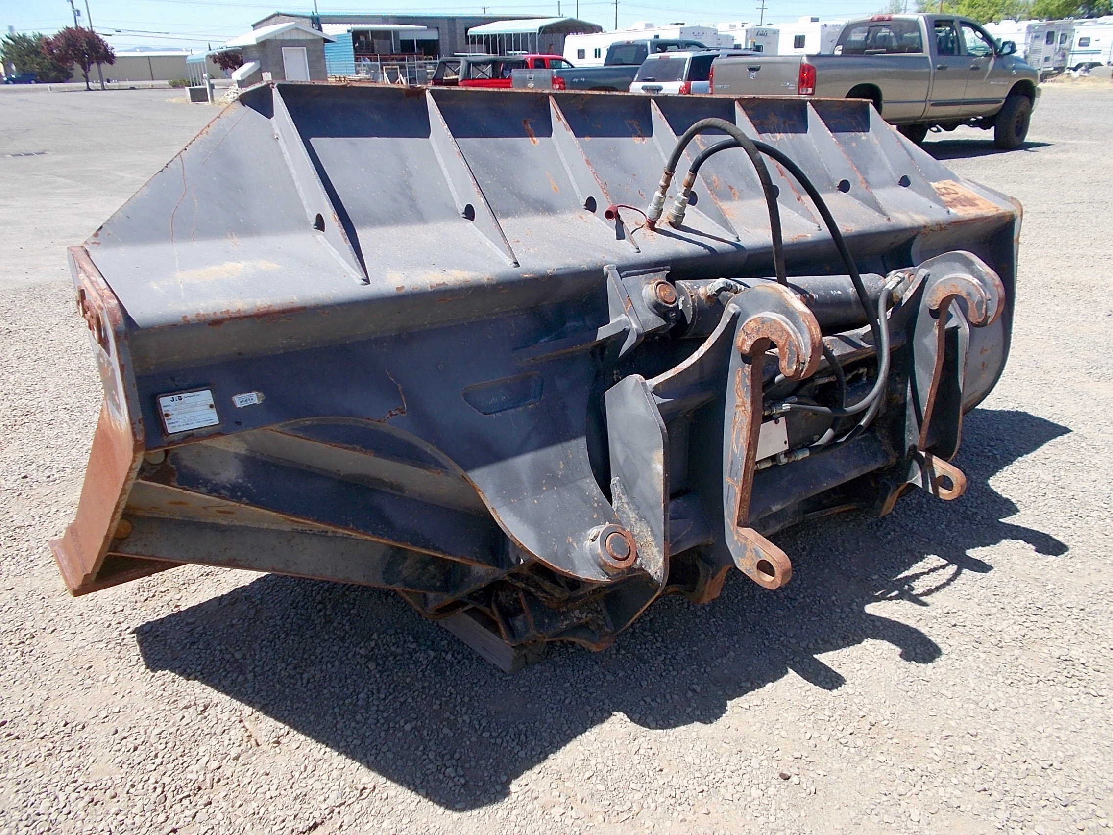 Attachment Zone - Used 124" JRB 418 Quick Change Side Dump Loader ...