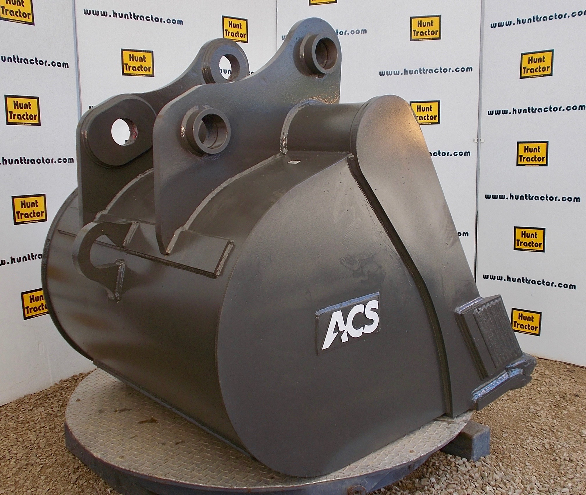 Attachment Zone - New 50" Volvo EC290B Pin-On Excavator Bucket For Sale