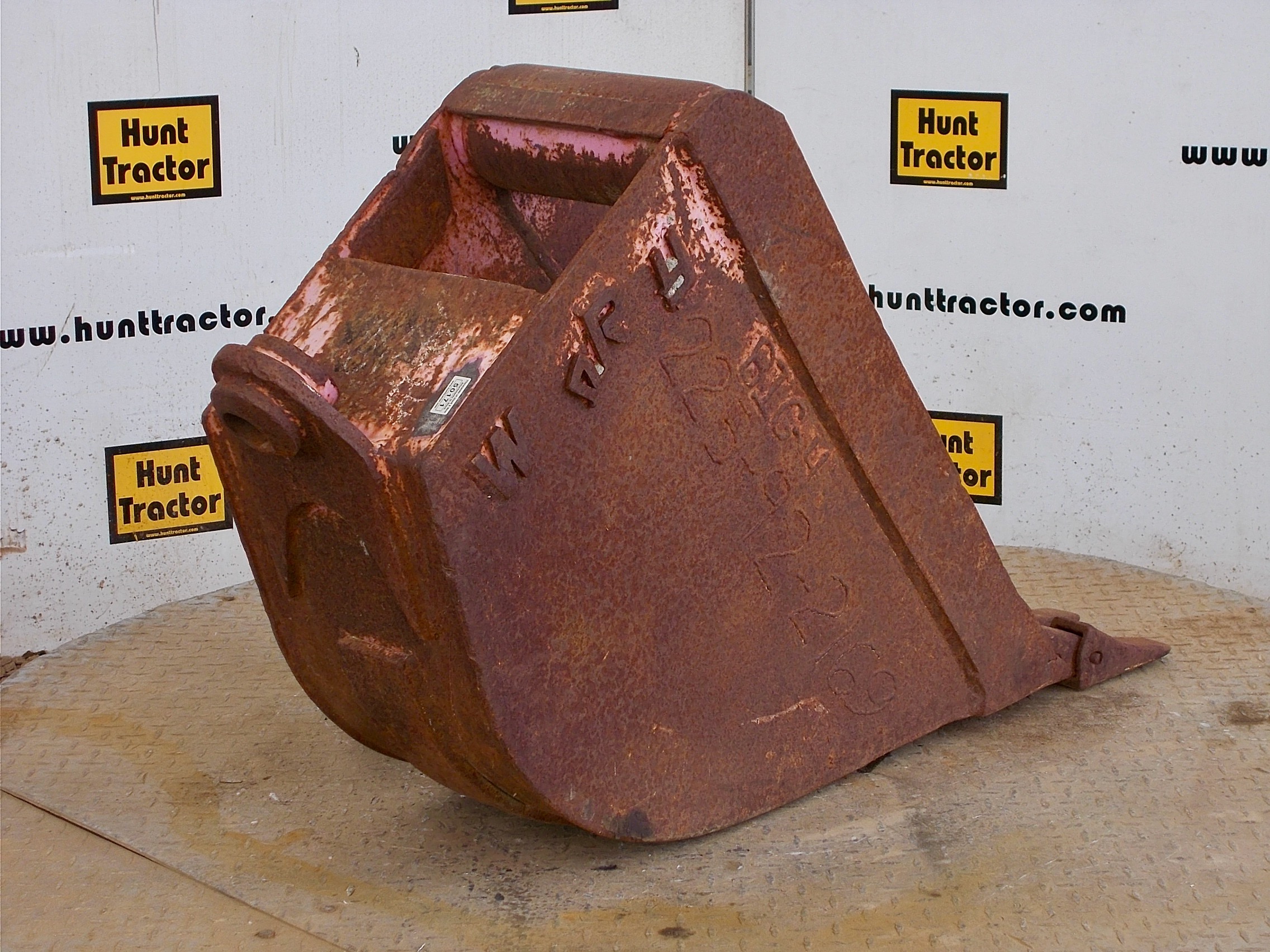 Attachment Zone - Used 12" Hitachi EX35U 1/4 Yd Wain-Roy® Style Backhoe ...