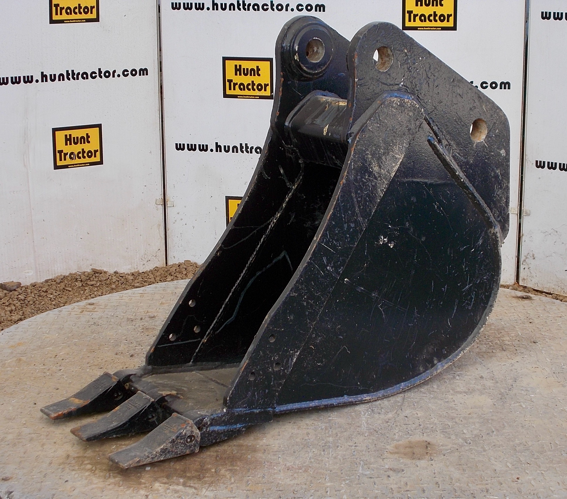 Attachment Zone - New 12" Case CX60C Pin-On Mini-Excavator Bucket For Sale