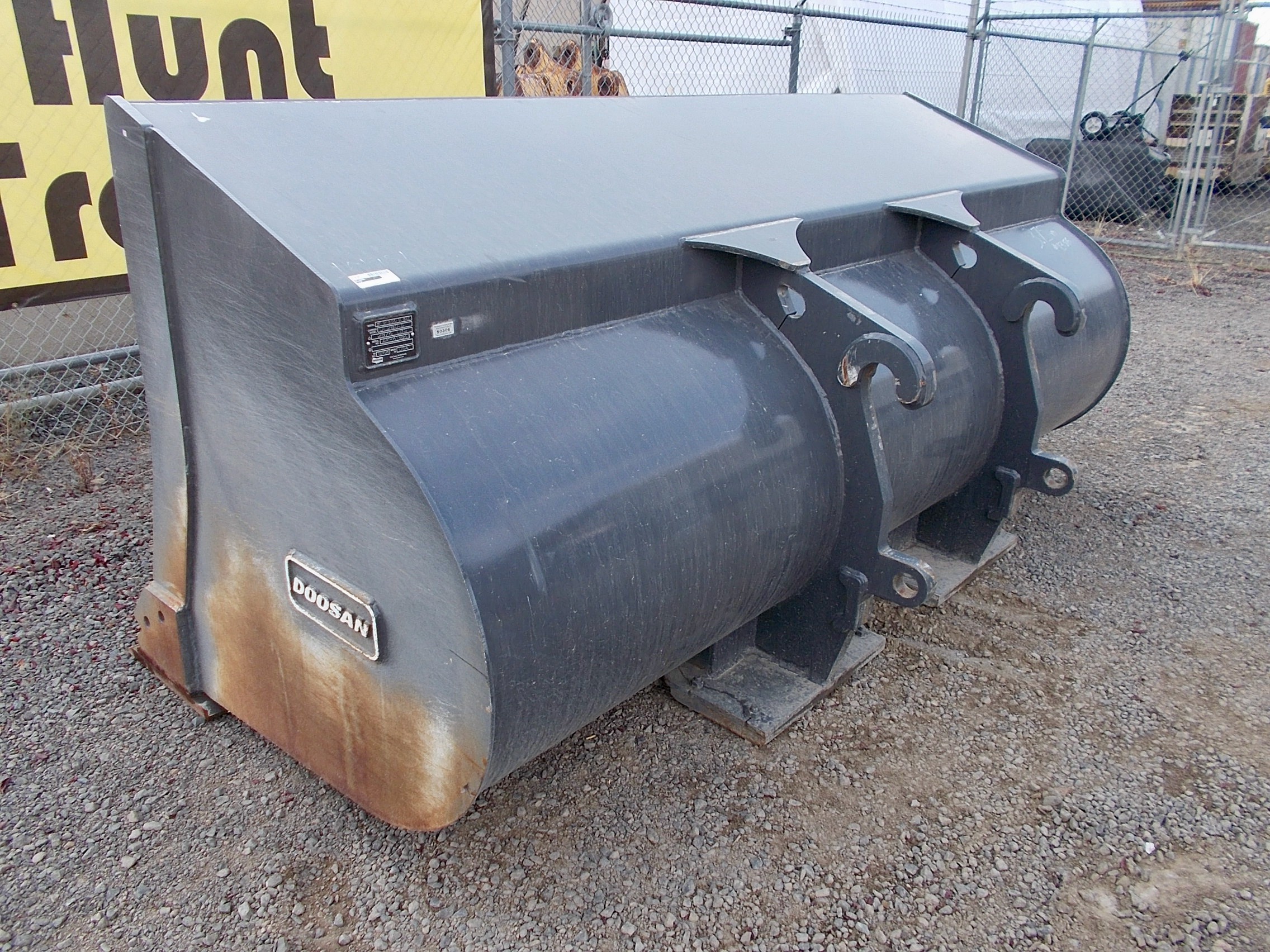 Attachment Zone - Used 108" JRB 416 Quick Change General Purpose Loader ...