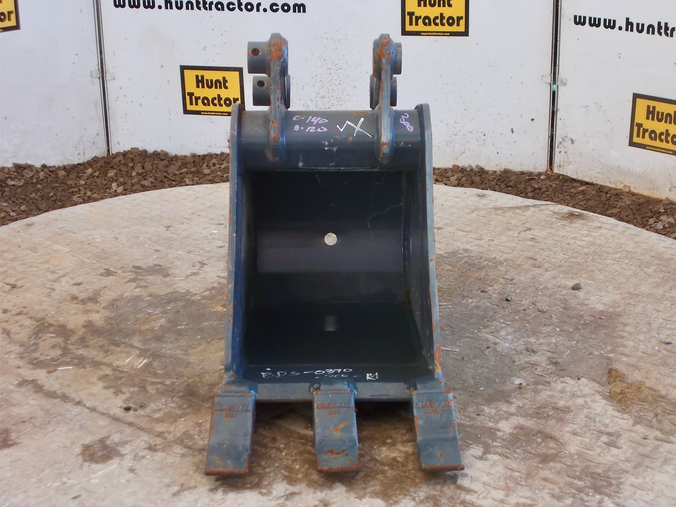 Attachment Zone - New 12" Case CX17C Pin-On Mini-Excavator Bucket For Sale