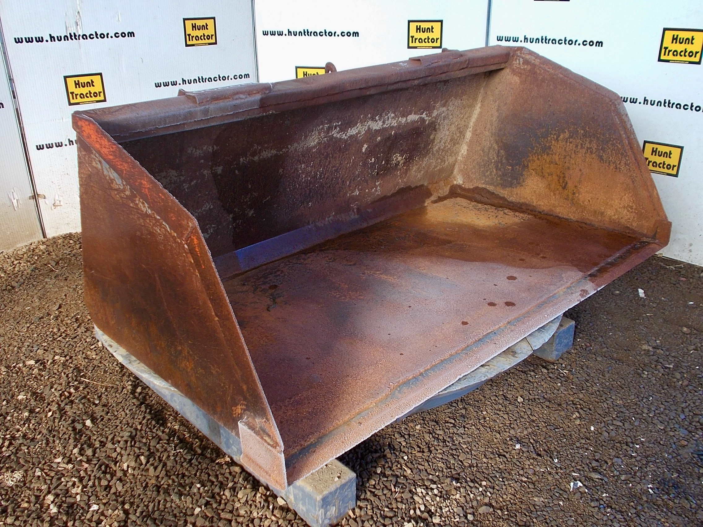 Attachment Zone - Used 67" Universal Skid Steer General Purpose Loader ...
